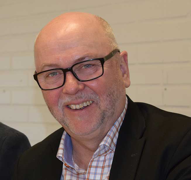 Thoma(S) har träffat personal från äldrevården - Skillingaryd