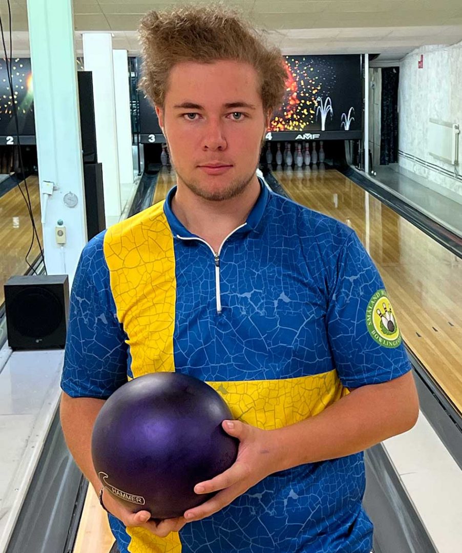 Melwin satsar på bowling - Skillingaryd