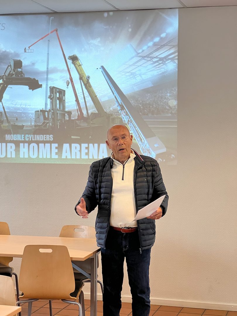 Seniorerna besökte PMC - Skillingaryd