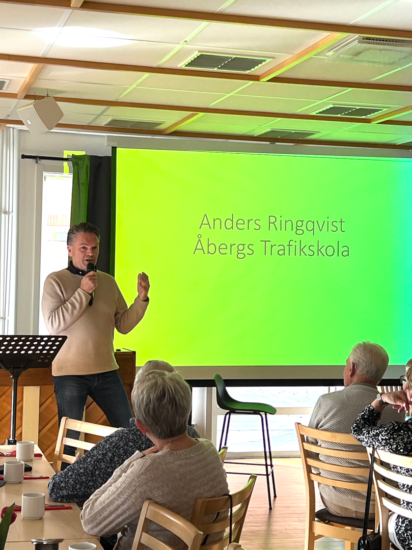 Hur kör du - pensionär? - Skillingaryd