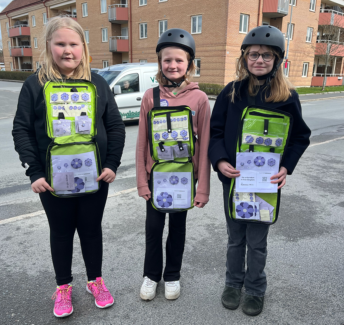 Matilda köpte första majblomman i Vaggeryd - Skillingaryd