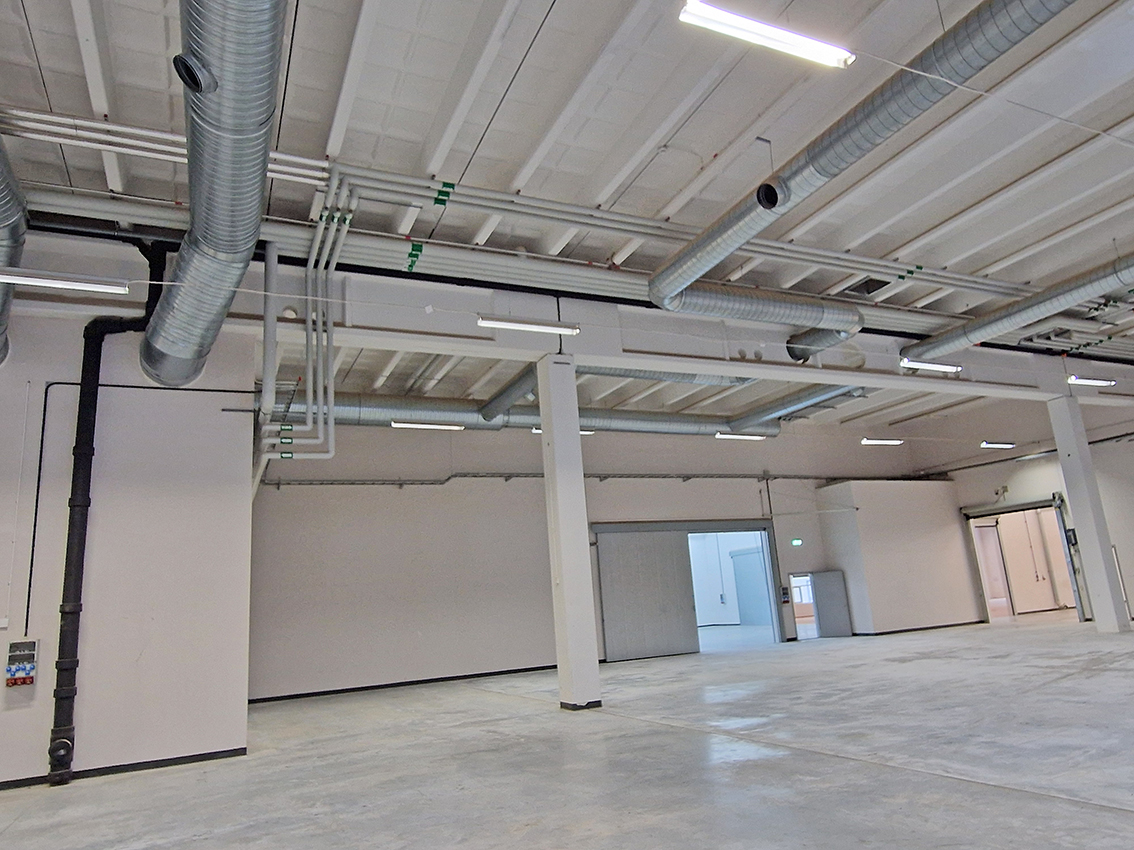 Tidigare möbelfabrik: "Bästa platsen för simhall" - Skillingaryd